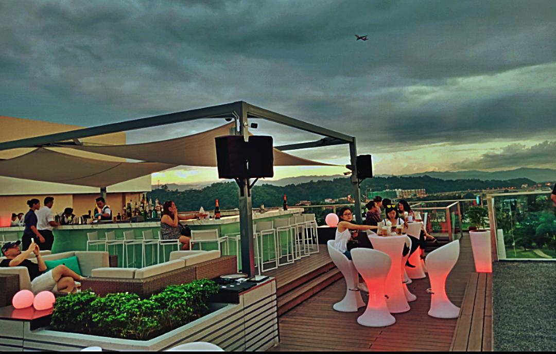 Blazing sunset from the Sky Bar | BORNEONEWS.NET