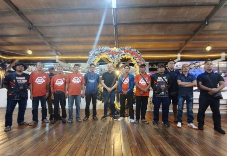 Ishak Bersama Geng Gelan Star- Lambang Keprihatinan Pemimpin Prihatin ...